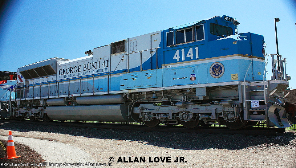 UP 4141 GEORGE BUSH 41 UNIT